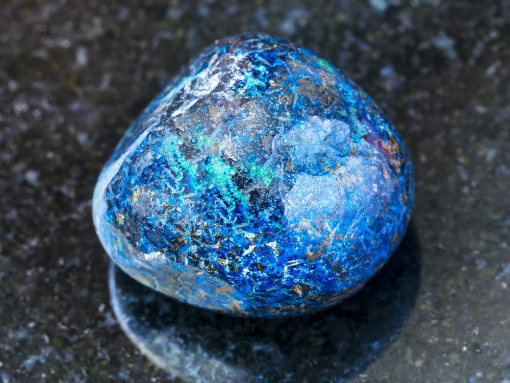 Azurite : Vertus, Bienfaits & Signification