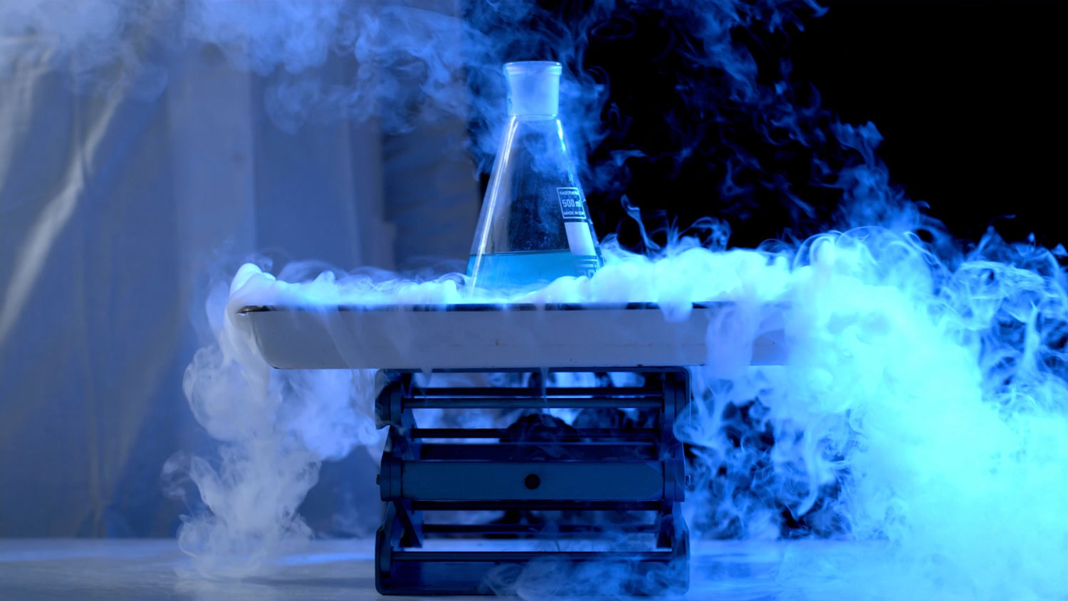 Azote - Élément atomique n°7 - Symbole N - France Minéraux