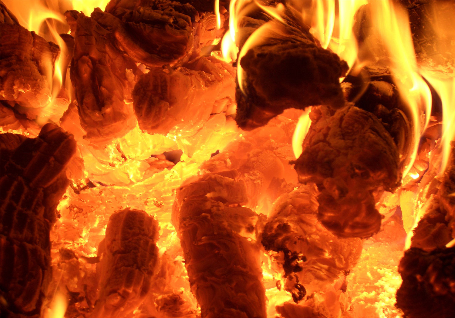 Signes de Feu - Caractère et Compatibilité - Astrologie - France Minéraux