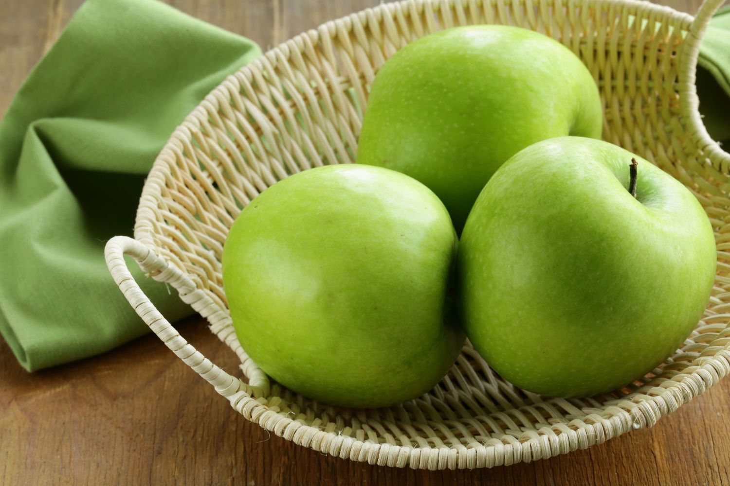 La pomme granny smith - Guide des Aliments de A à Z - France Minéraux
