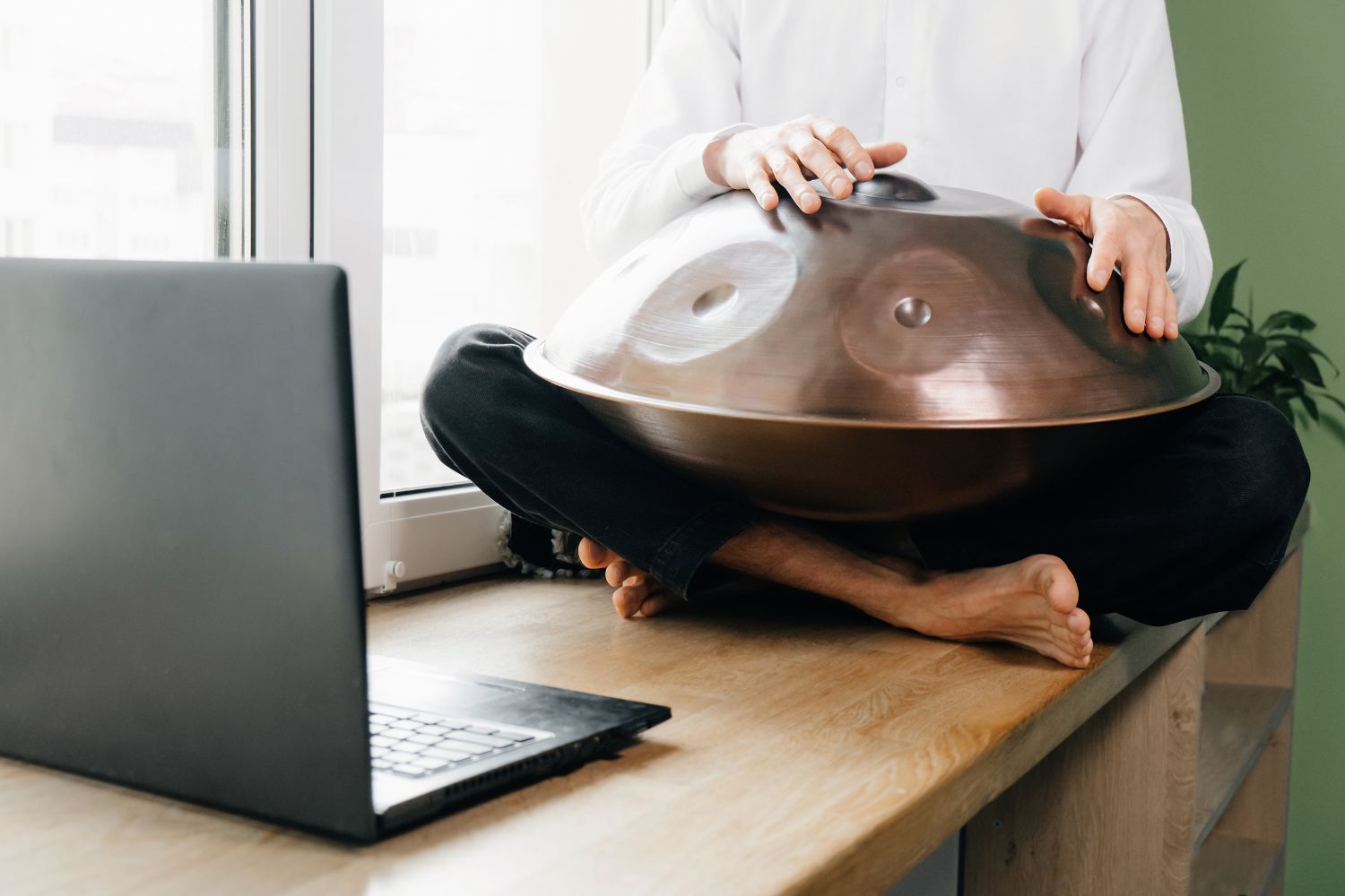 Hang drum - Guide des Instruments de Musique de A à Z - Musicothérapie ...