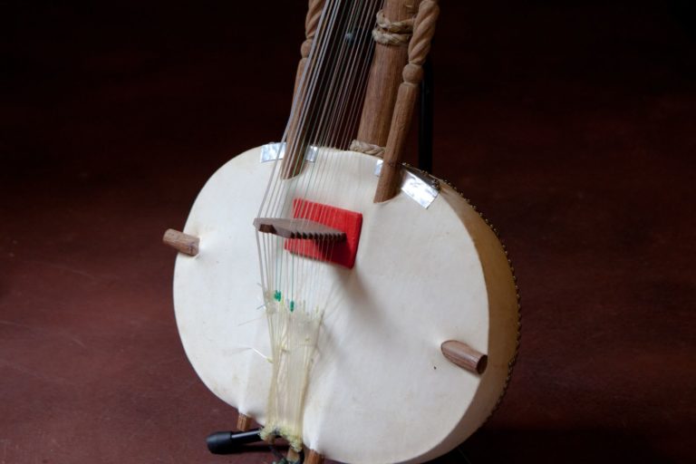 Kora - Guide des Instruments de Musique de A à Z - Musicothérapie ...