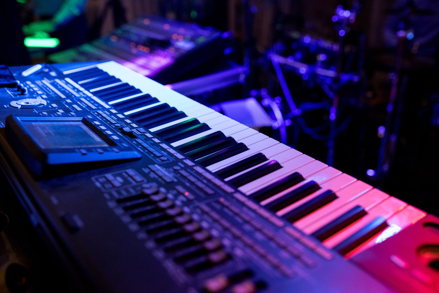 Clavier workstation - Guide des Instruments de Musique de A à Z ...
